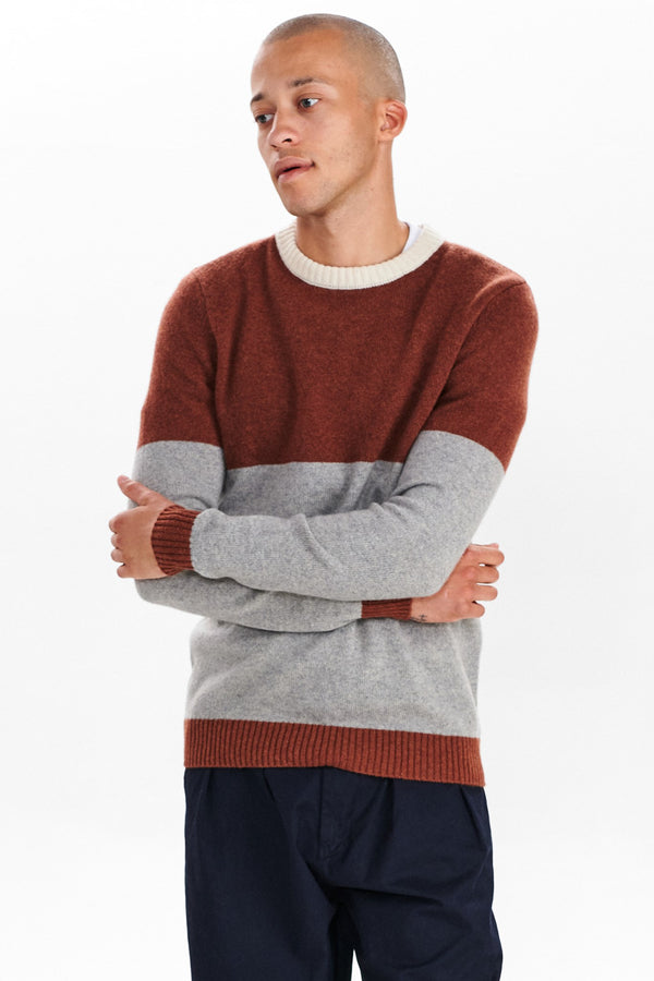 AKRICO COLORBLOCK LAMBSWOOL - Cinnamon Stick